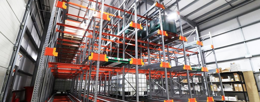 Murphy & Son Ltd - Semi-automatic pallet storage - Automha